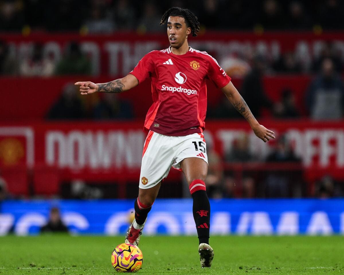 Manchester United v Southampton: Confirmed line-ups as Maguire dropped ...