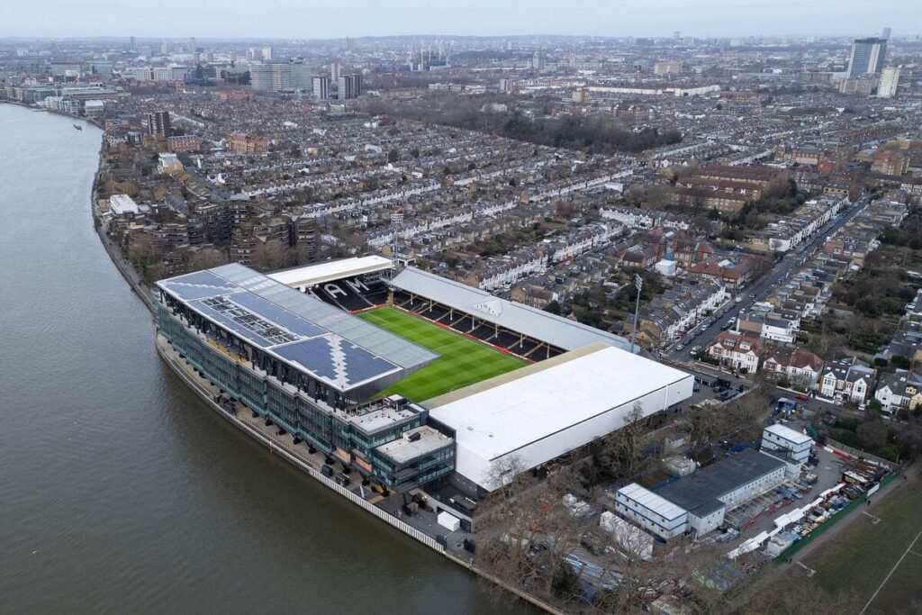 LIVE - Fulham v Manchester United: Commentary, updates, goals and stats