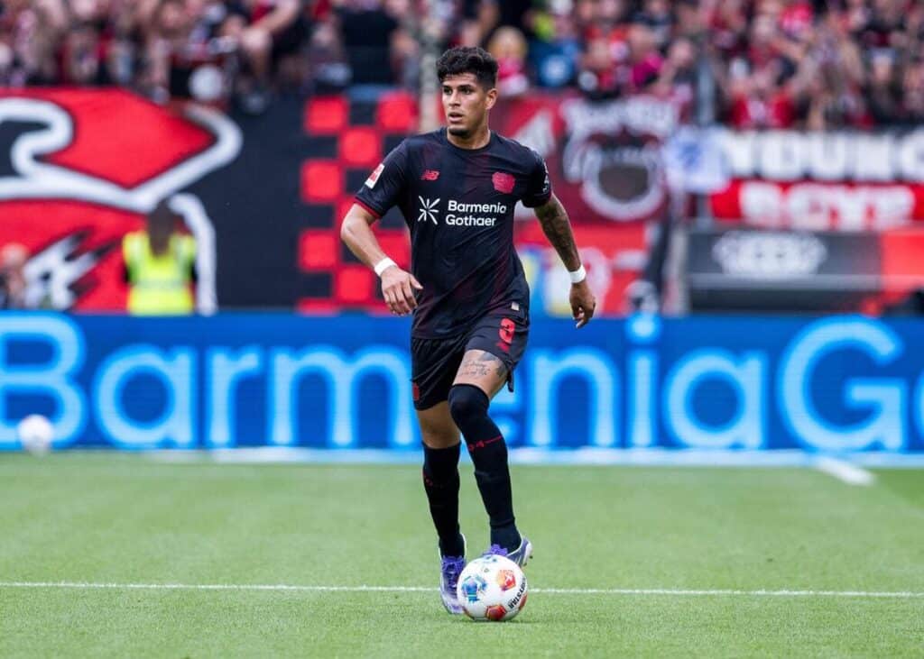 Hincapie to Arsenal: Gunners agree loan deal with £45m obligation for ...