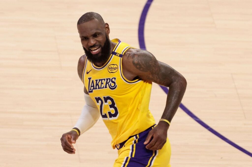 NBA: LeBron James on track to return for Los Angeles Lakers with star ...