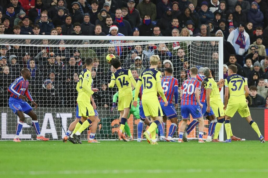Crystal Palace 0-1 Spurs: Gray goal gives Frank welcome win
