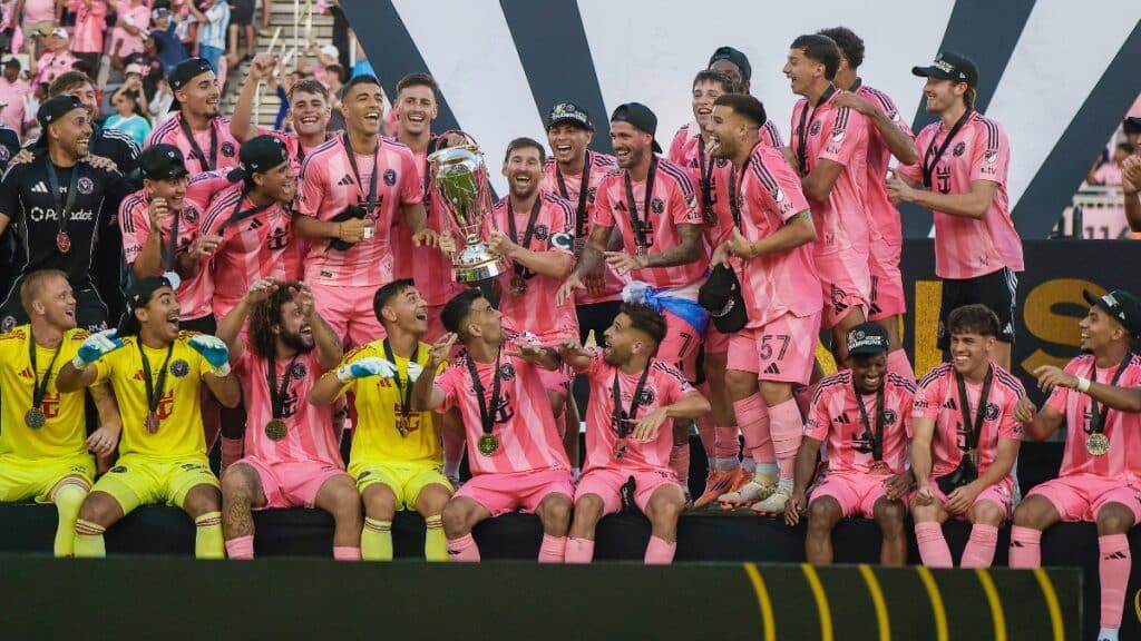 Inter Miami announce shock signing of former Manchester United, Real ...